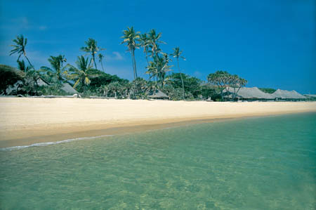 Kiwayu Beach Lodge, Kiwayu Island | Fleewinter